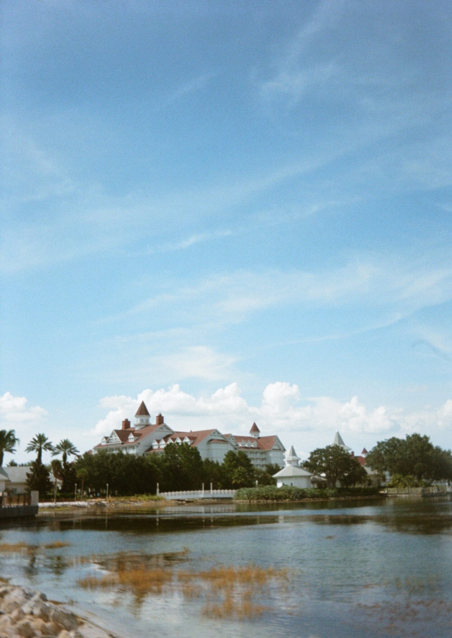 Grand Floridian Resort Studio vs Deluxe Studio (With Floor Plans ...